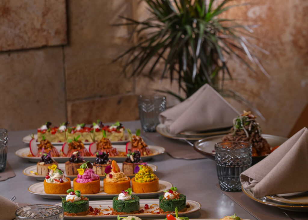 Home - Amaleen Restaurant